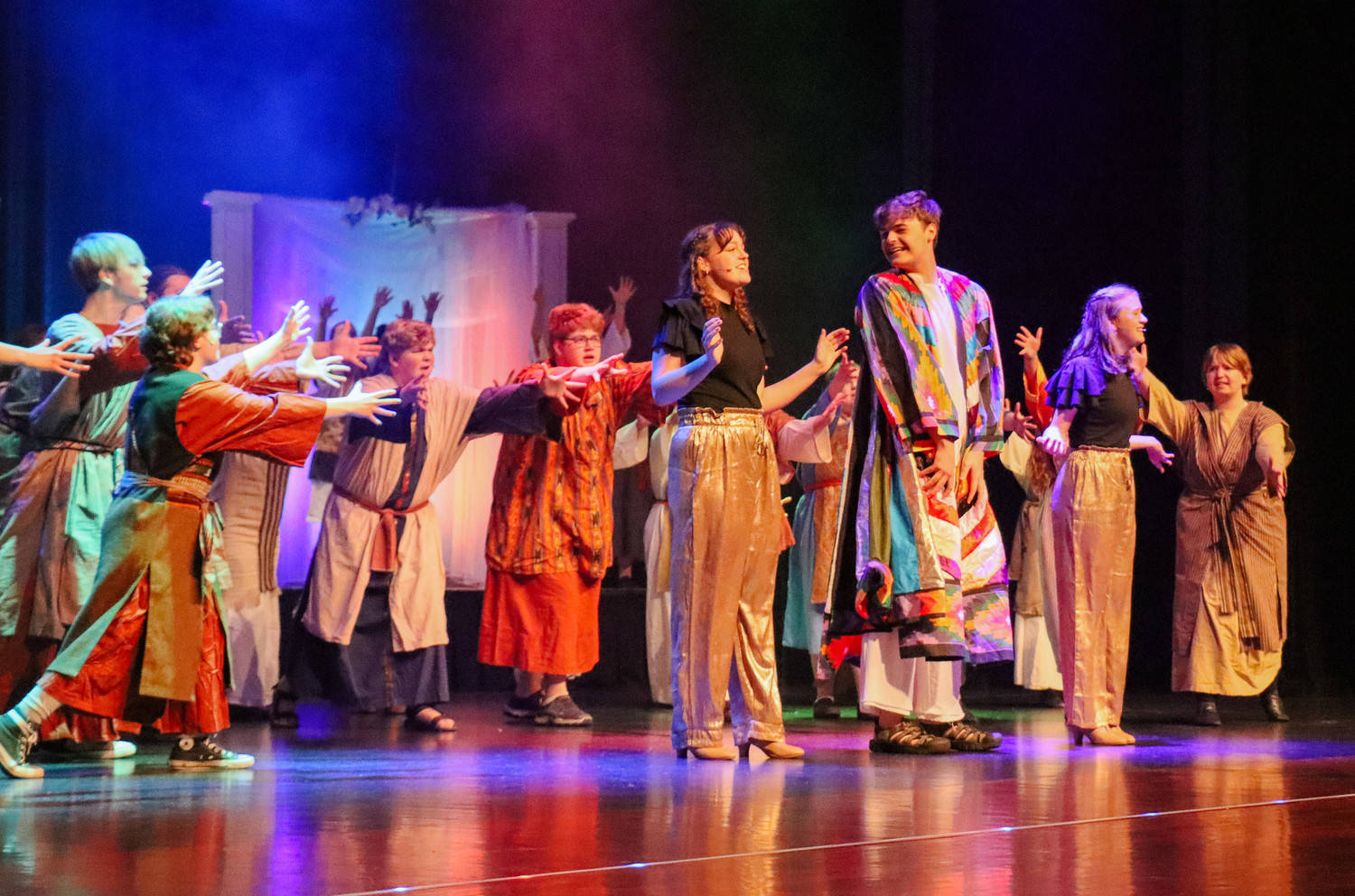 Lake Michigan College announces 2025 winners of WAVE Awards celebrating ...